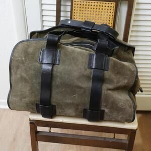 UGG | Bags | Ugg Collection Made In Italy Leather Carry On Unisex ...